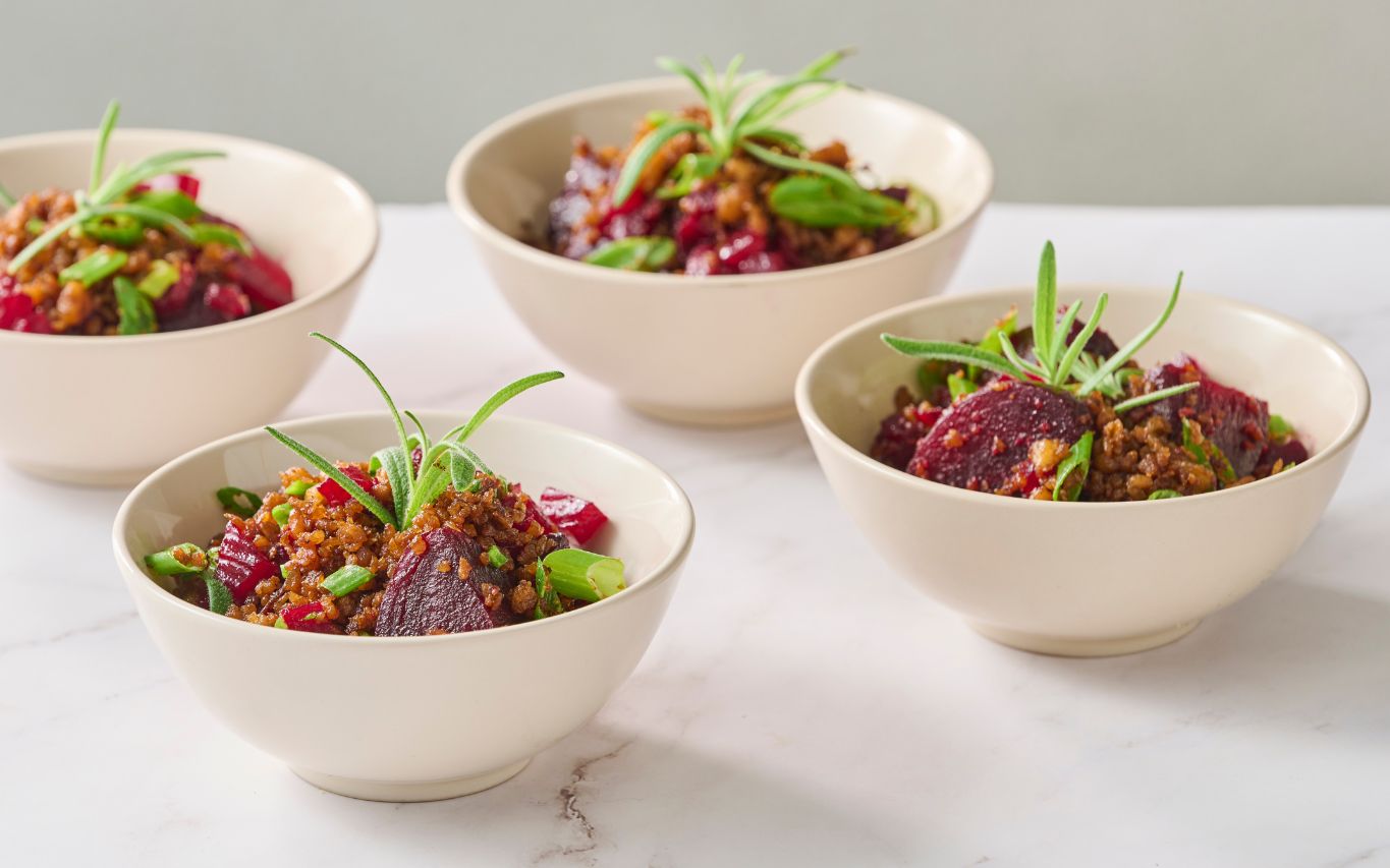 Glazed Beets with Organic Plant-Based Mince - Food solutions EN
